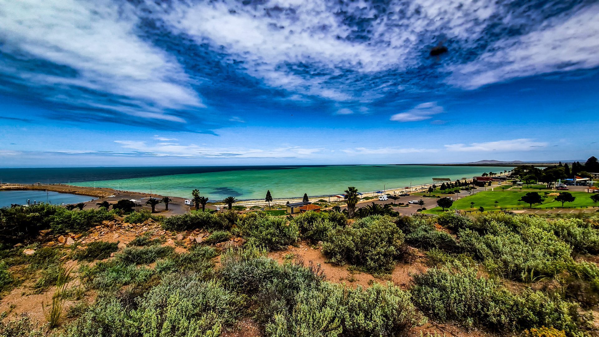 Contact - Sundowner Hotel, Motel & Cabin Park